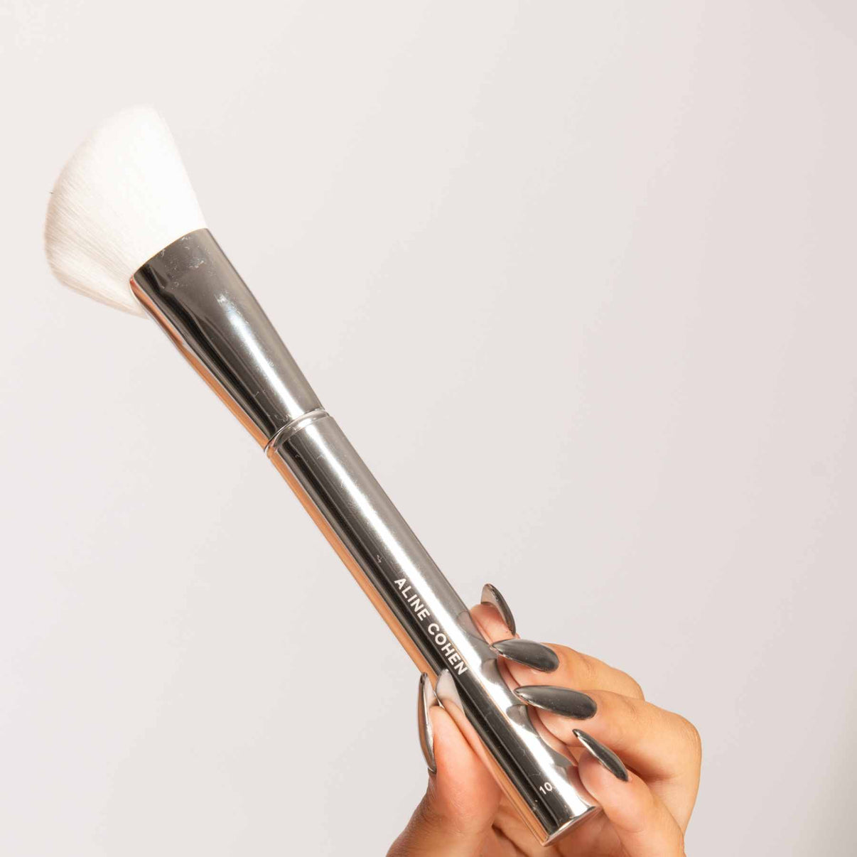 ANGLED AIR BRUSH